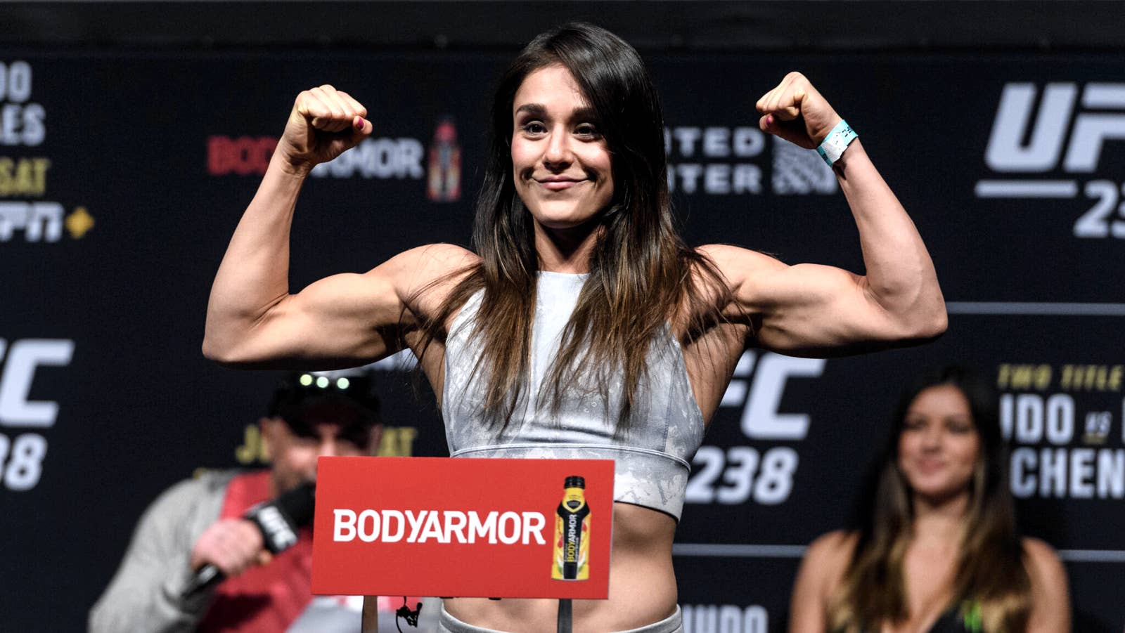 Former champion returns in rematch at UFC Seattle - MMA Weekly