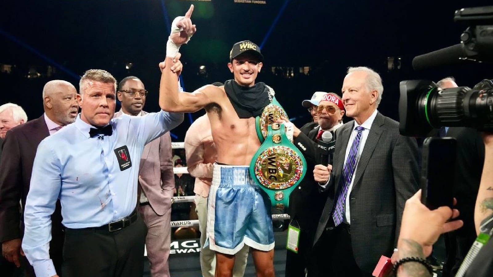 WBC Super Welterweight Champion Sebastian Fundora stops former unified ...