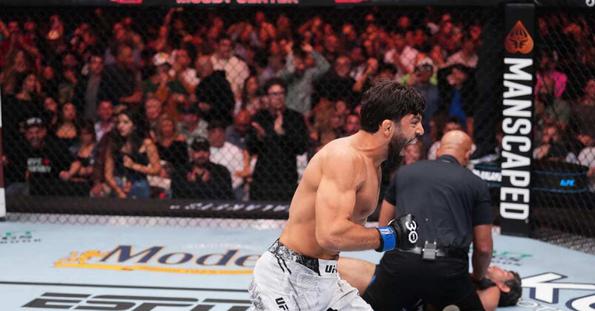 Ten bonuses handed out at UFC Austin - MMAWeekly.com | UFC and MMA News ...