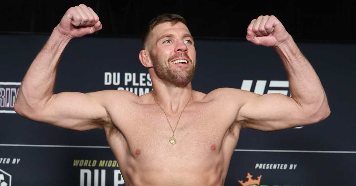 UFC 319 weigh-in results and video: One fighter way over weight ...