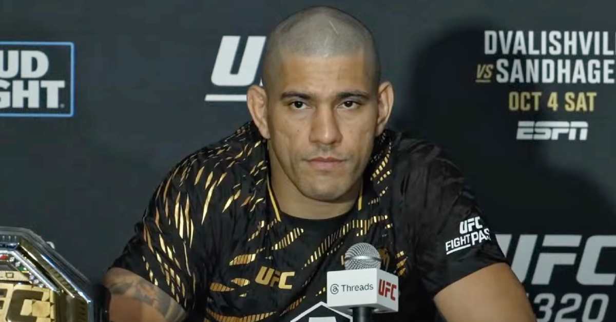 Alex Pereira 'pretty sure' he broke his foot in UFC 320 title fight ...