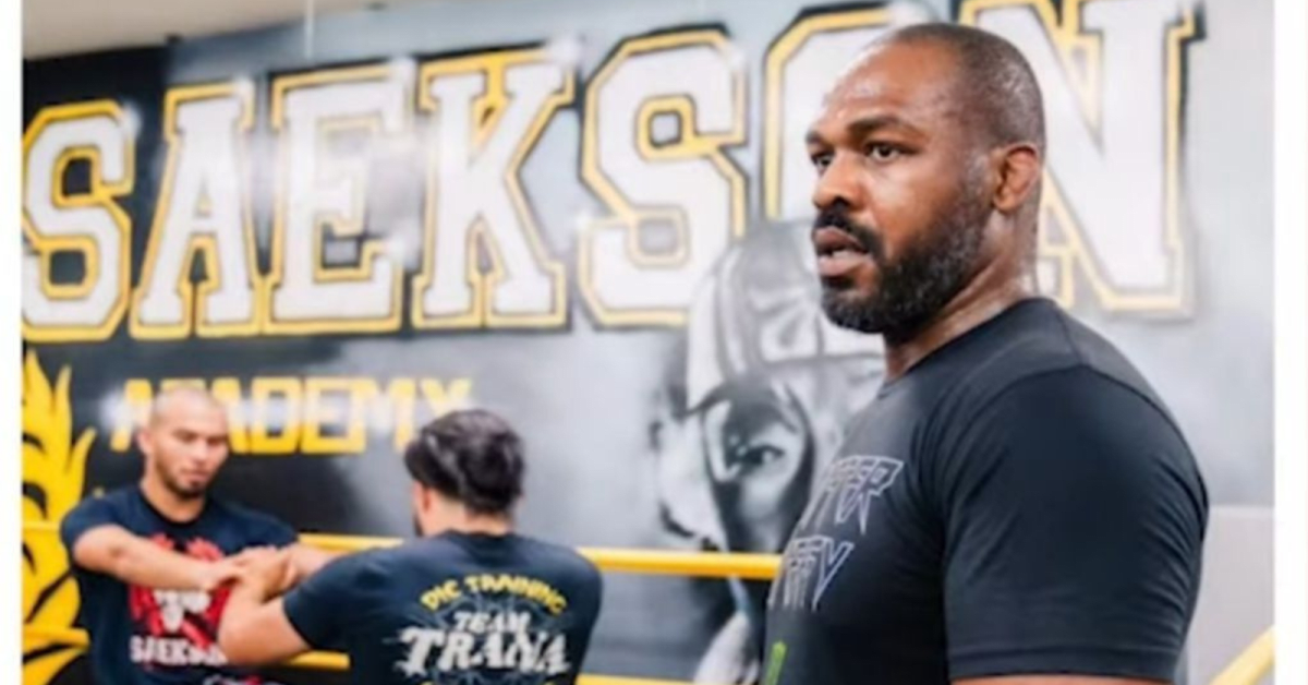 Jon Jones 'overweight' picture surfaces, fans react - MMAWeekly.com ...