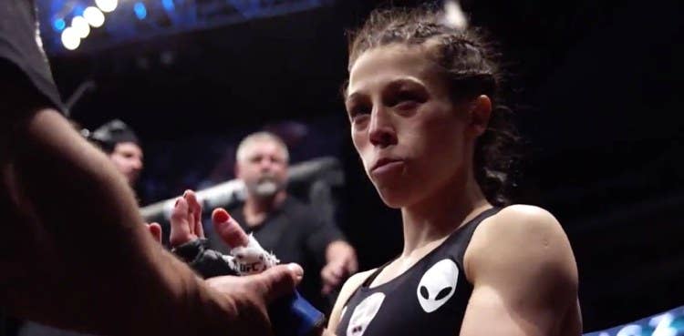 Joanna Jedrzejczyk Explains Her Intimidating Face-Offs (UFC 211 Video ...