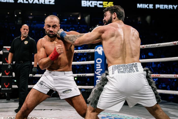 Mike Perry defeats Eddie Alvarez for bare knuckle fighting King of ...