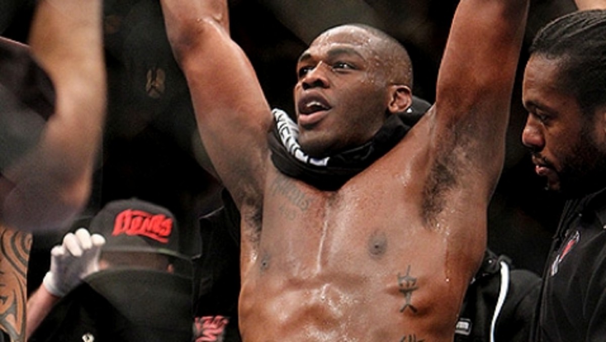 UFC Light Heavyweight Champ Jon Jones Chases History at UFC 165 ...