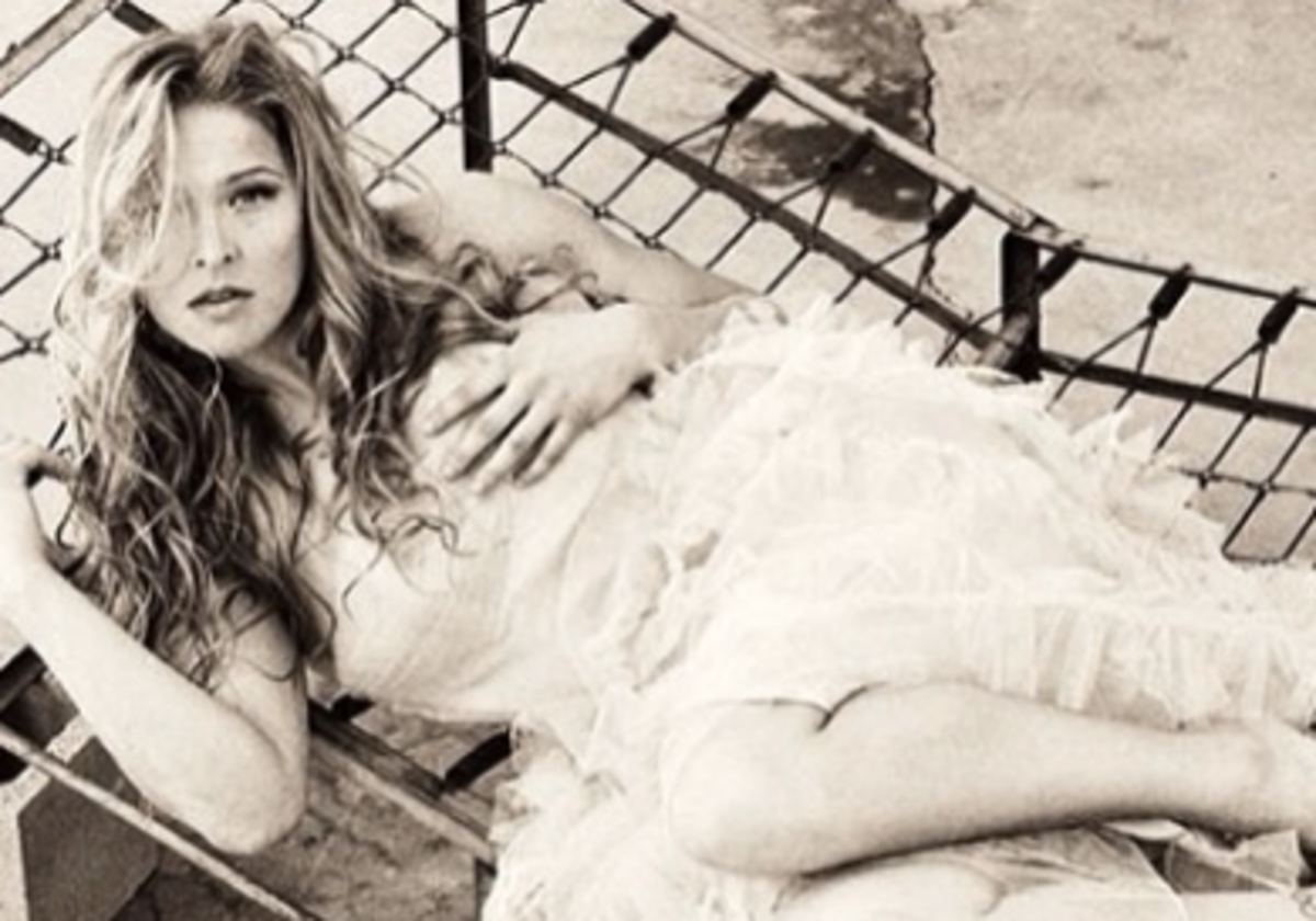 Blog Photos: Sneak Peek at Ronda Rousey's Photo Shoot with Famed Photog Brian Bowen Smith ...