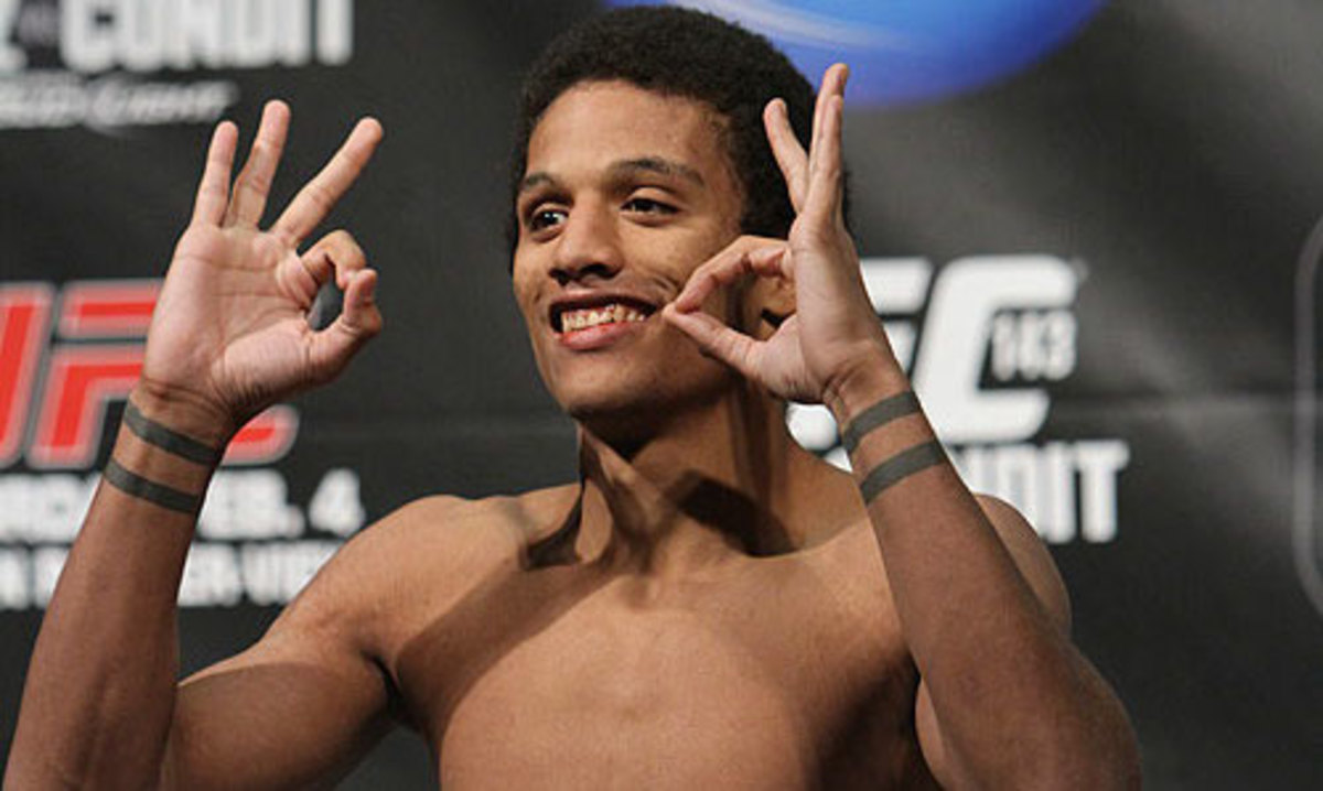 UFC on FOX 10 Fighter Bonuses: Alex Caceres Earns Two Post-Fight Awards ...