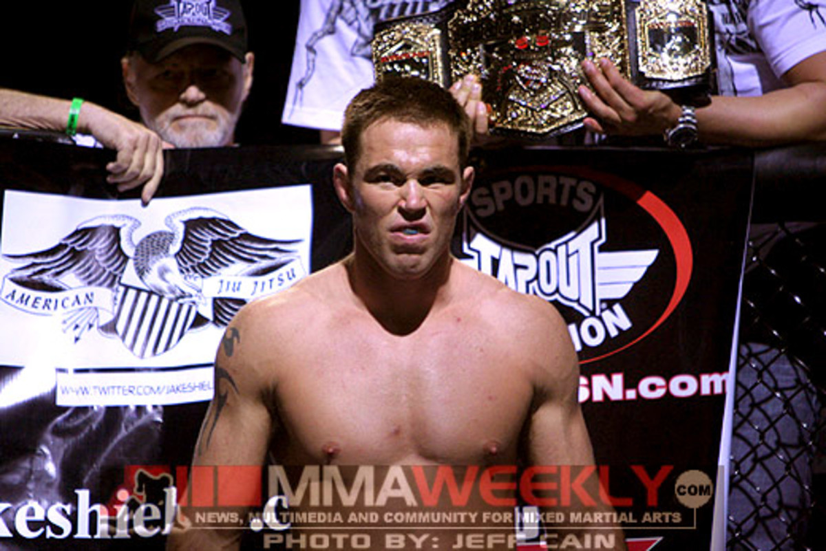 Jake Shields Meets Yoshihiro Akiyama at UFC 144 in Japan - MMAWeekly ...