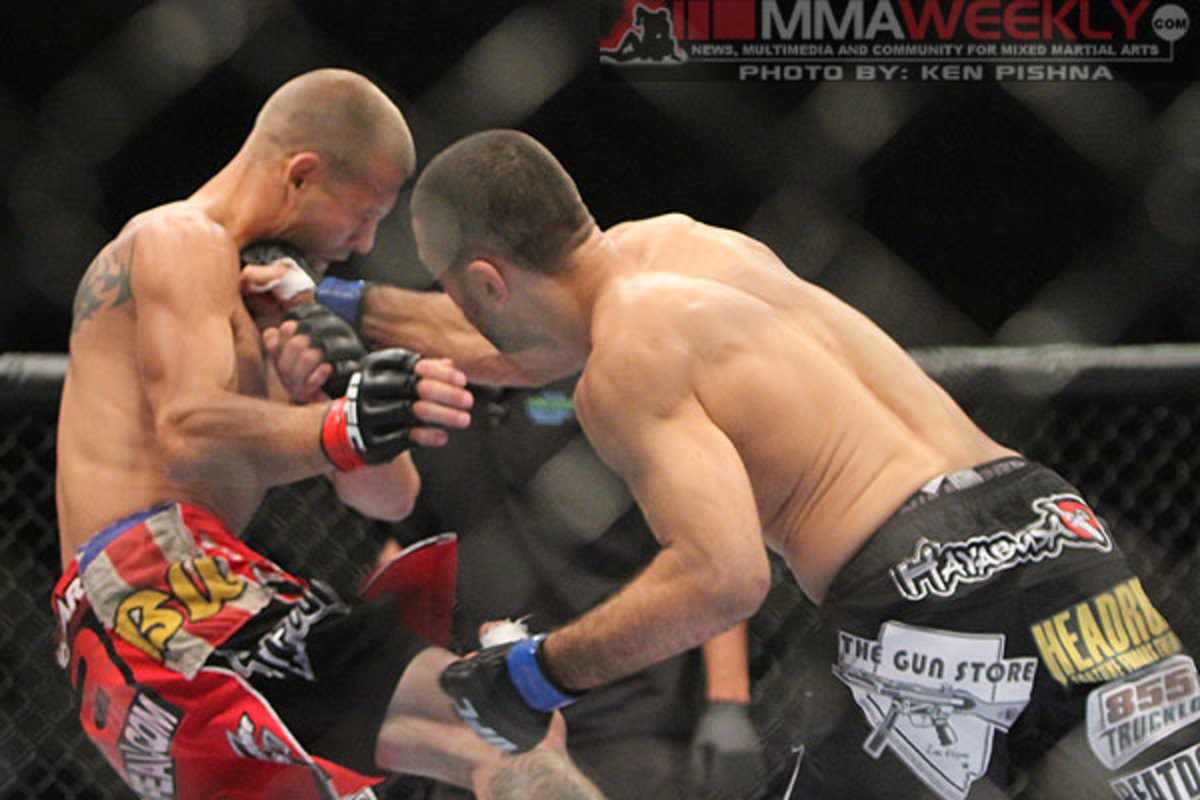 UFC 131 dos Santos vs. Carwin Play-by-Play: Donald Cerrone vs. Vagner ...