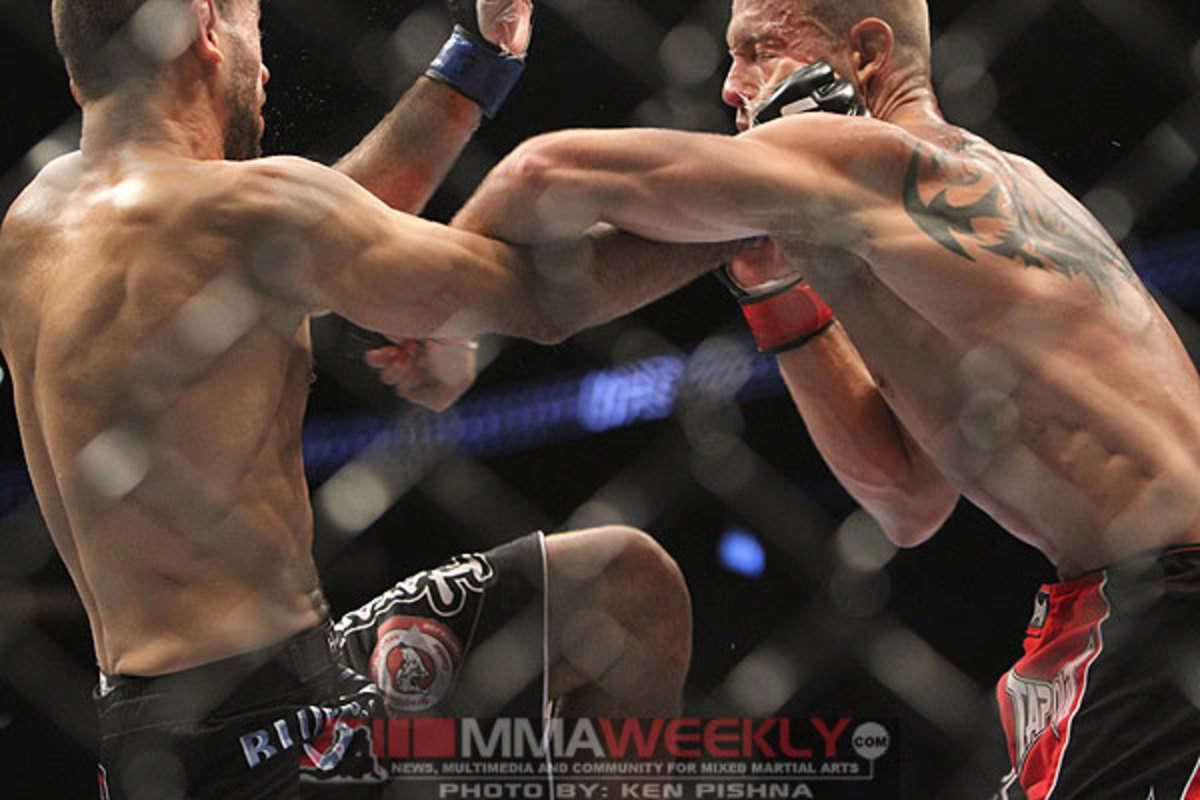 UFC 131 dos Santos vs. Carwin Play-by-Play: Donald Cerrone vs. Vagner ...