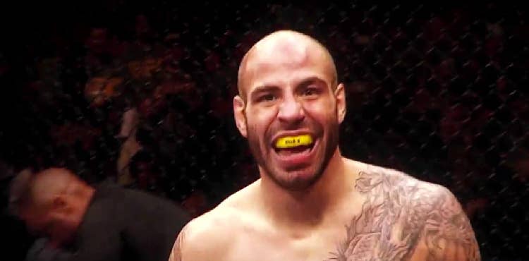 Ben Saunders Knees Marcus Davis into Unconsciousness in UFC KO of the ...