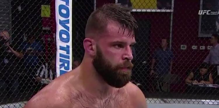 Watch the Devastating Head Kick That Earned Julian Marquez a UFC ...