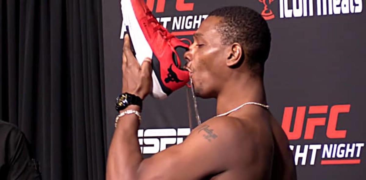UFC Vegas 48 weigh-in results: Jamahal Hill celebrates with a shoey ...