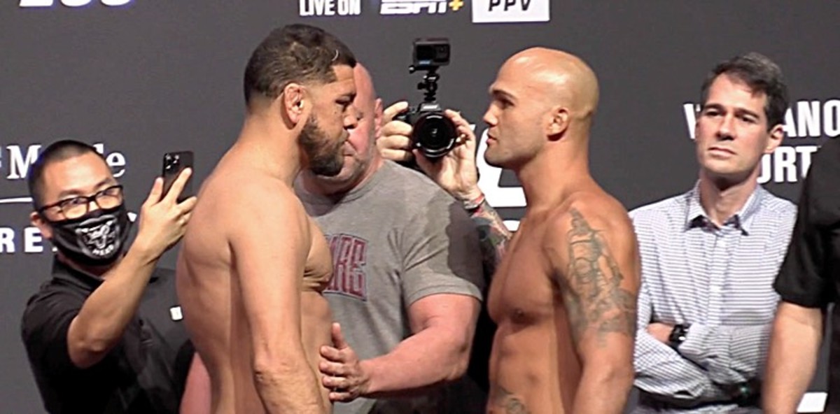 UFC 266 Ceremonial Weigh-in face-offs: Volkanovski and Ortega have ...