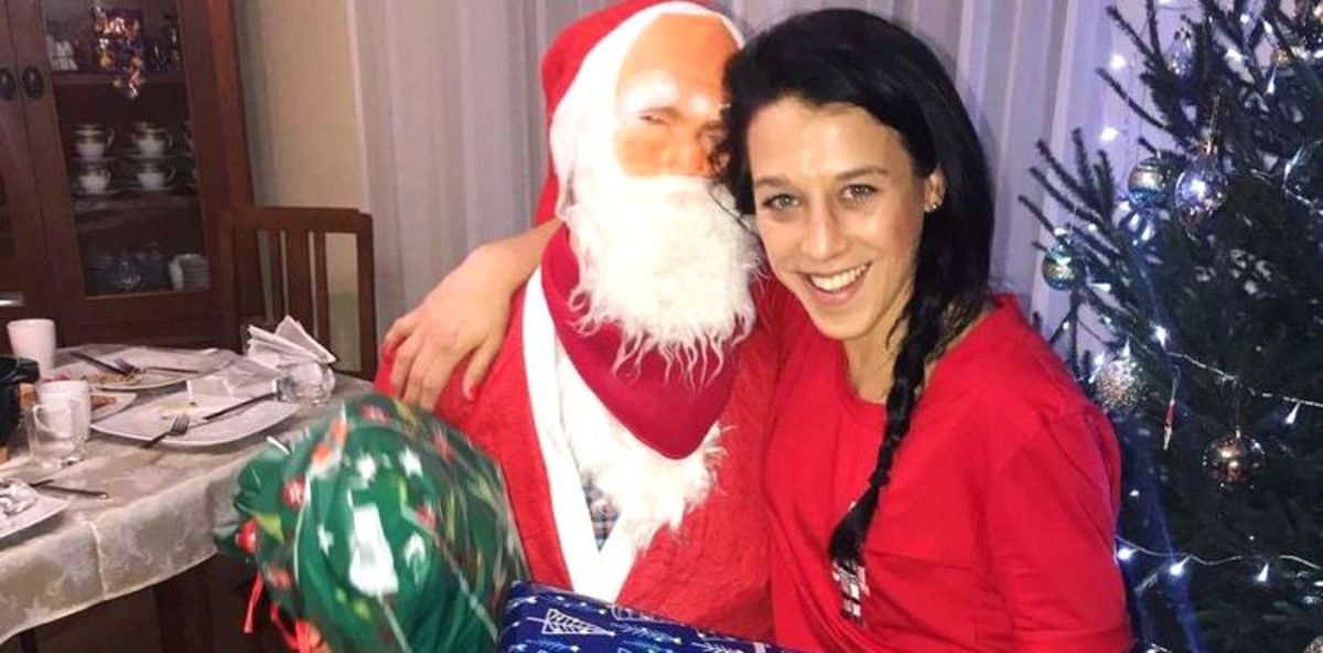 How UFC Fighters Got Their Christmas Cheer On! - MMAWeekly.com | UFC ...