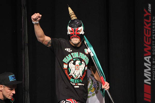 Erik Perez Lands on Hometown Card at UFC Fight Night in Albuquerque ...
