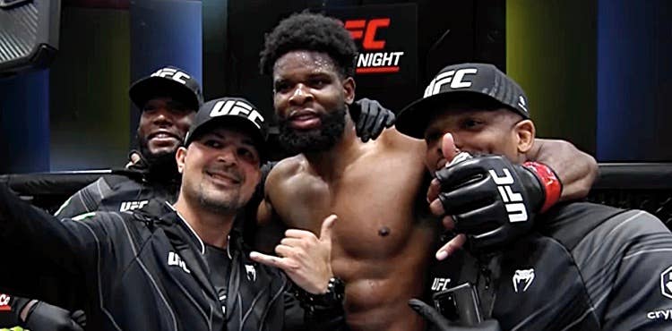 Kennedy Nzechukwu knocks out Ion Cutelaba in UFC Vegas 65 main event ...
