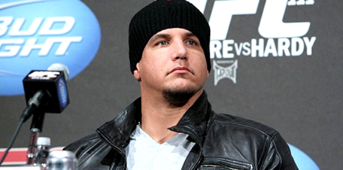 Frank Mir Informed of Potential Anti-Doping Violation for Mark Hunt ...