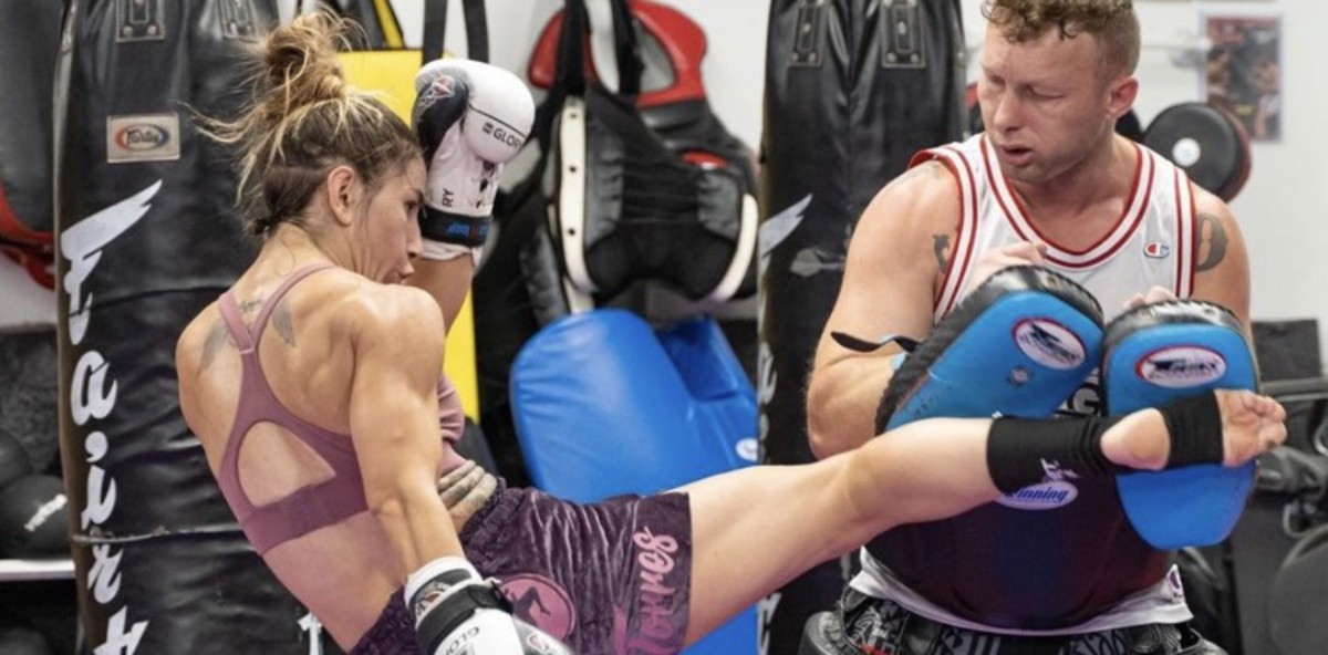 'The Tiny Tornado' Tecia Torres posts UFC 265 training footage | Video ...