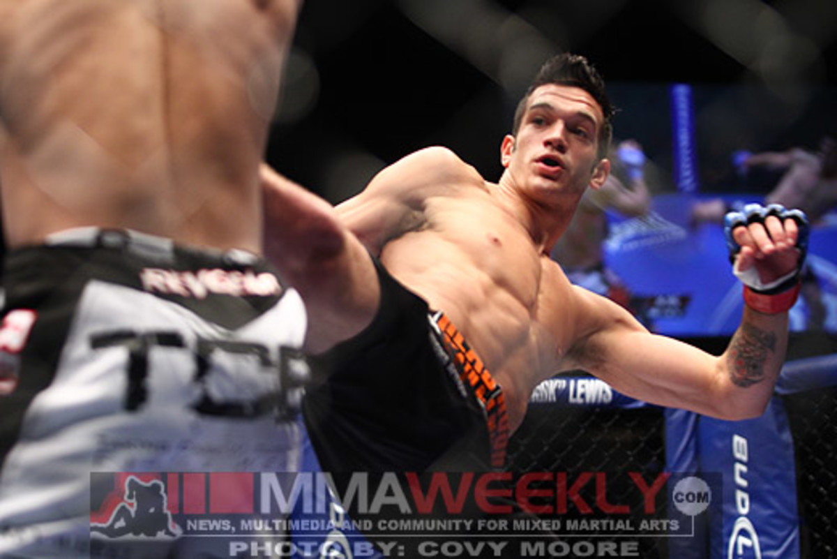 Jose Aldo To Defend UFC Featherweight Title Against Josh Grispi At UFC ...