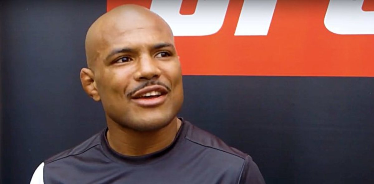 Wilson Reis Fighting for History at UFC on FOX 24 - MMAWeekly.com | UFC ...