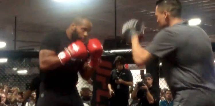 Daniel Cormier UFC 214 Open Workout: The Fans Accept Cormier ...