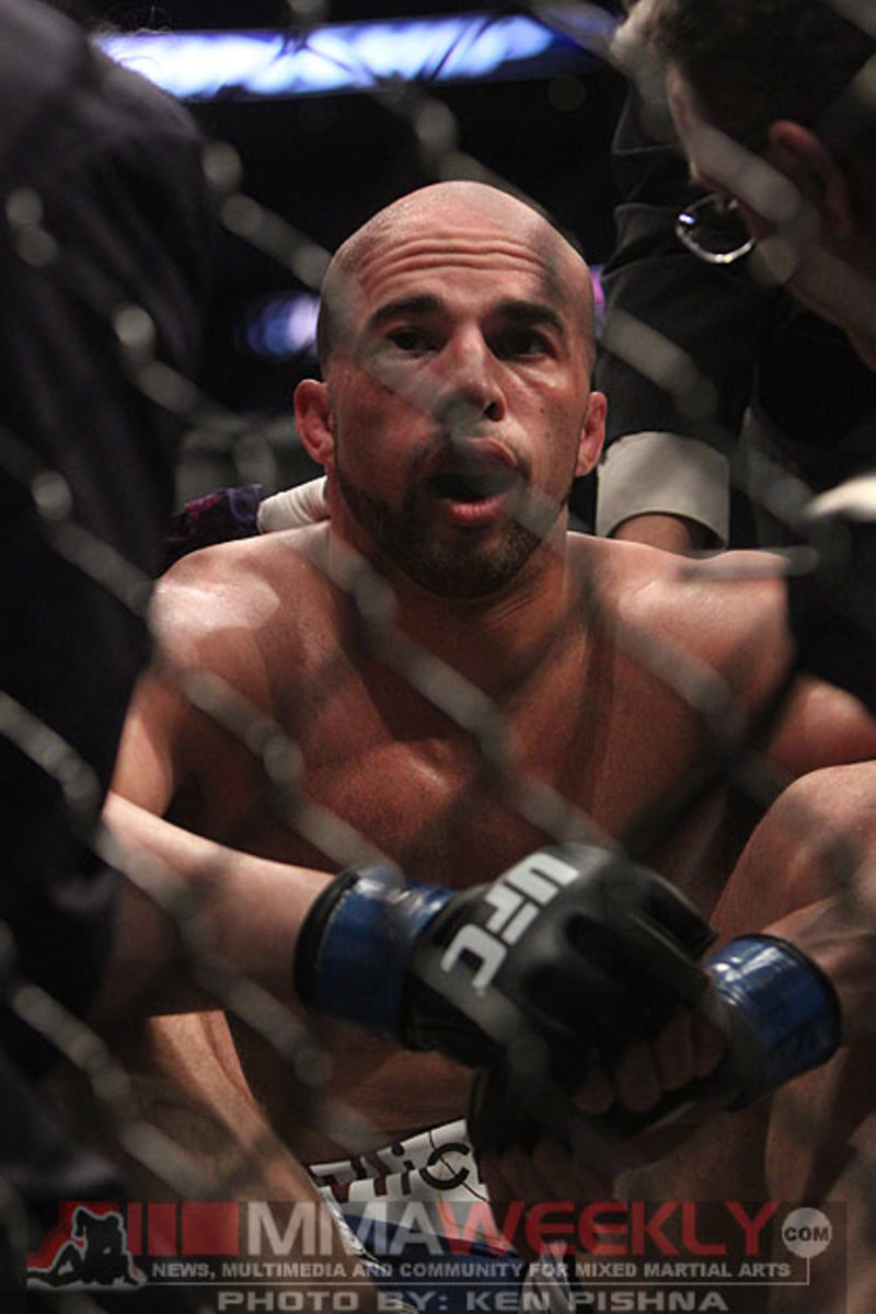 UFC 128 Play-by-Play: Luiz Cane vs. Eliot Marshall - MMAWeekly.com ...