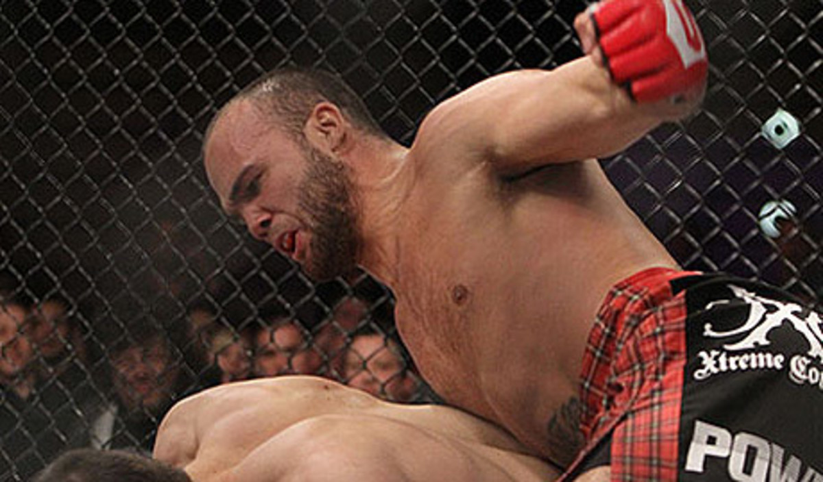 Robbie Lawler Towers Over Strikeforce: Rockhold vs. Jardine Fighter ...