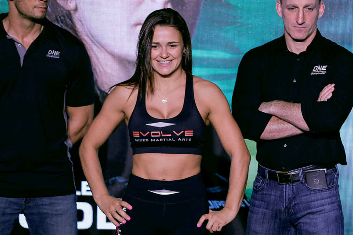 Michelle Nicolini Searching for a Submission in Her ONE Championship ...