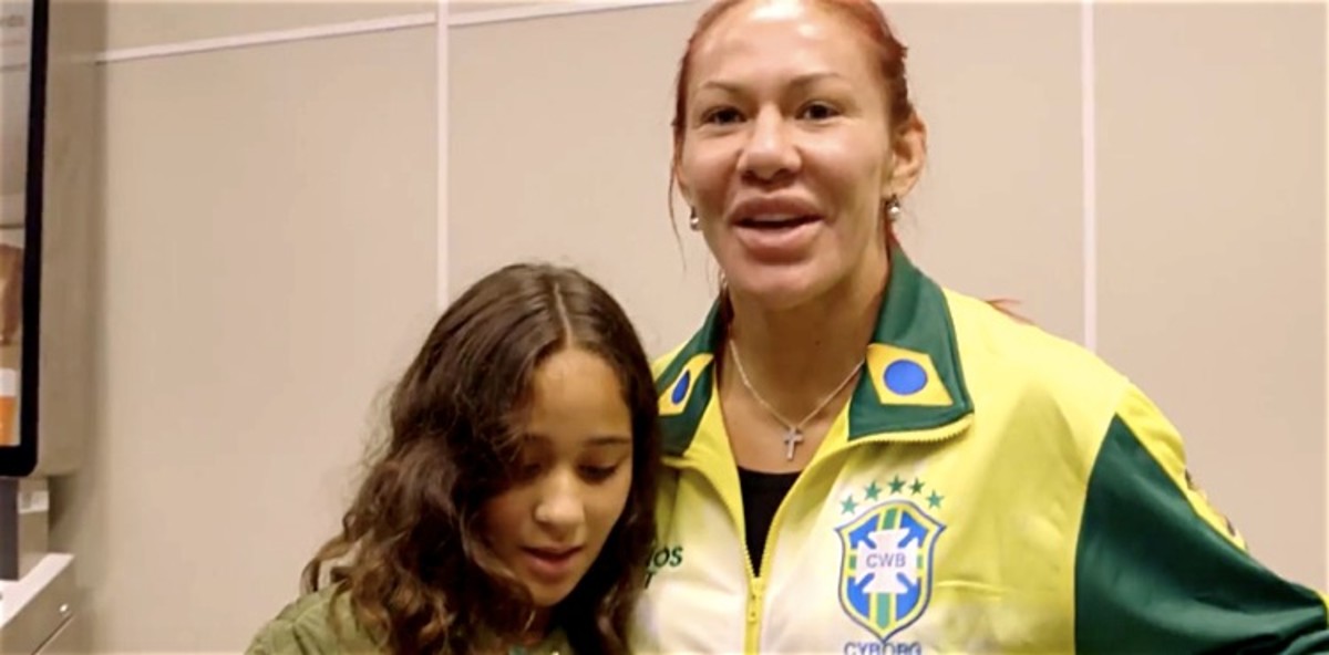UFC 198 Embedded, Episode 1: Cris Cyborg Returns Home... as a UFC ...