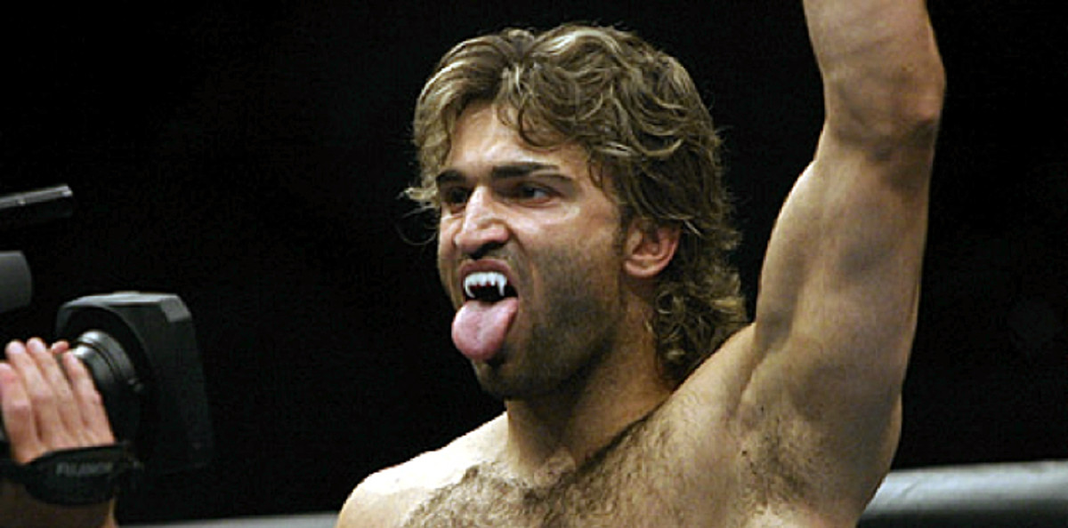 UFC Rotterdam Free Fight: Andrei Arlovski Knocks Out Ian Freeman at UFC ...