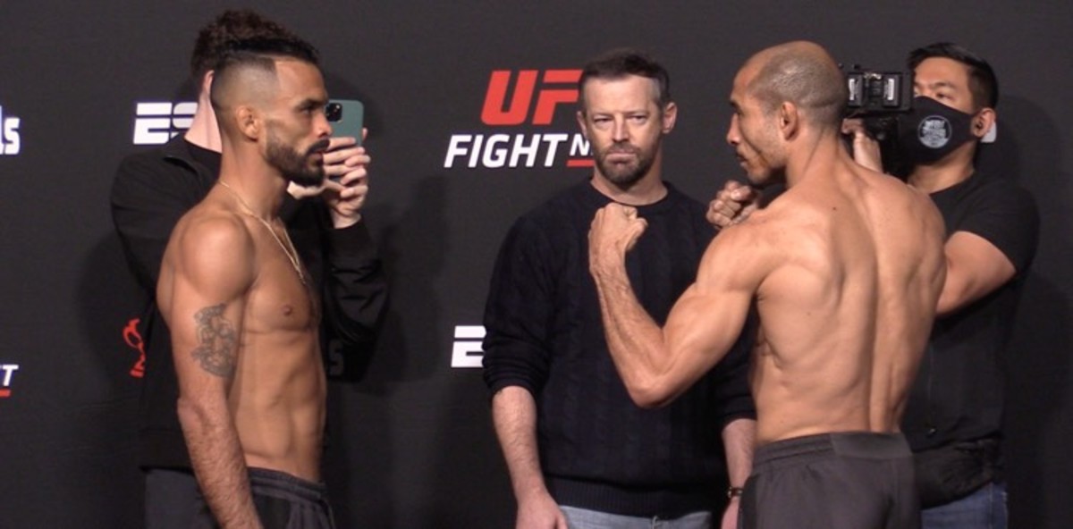 UFC Vegas 44 Weigh-in Face-off Video - MMAWeekly.com | UFC and MMA News ...
