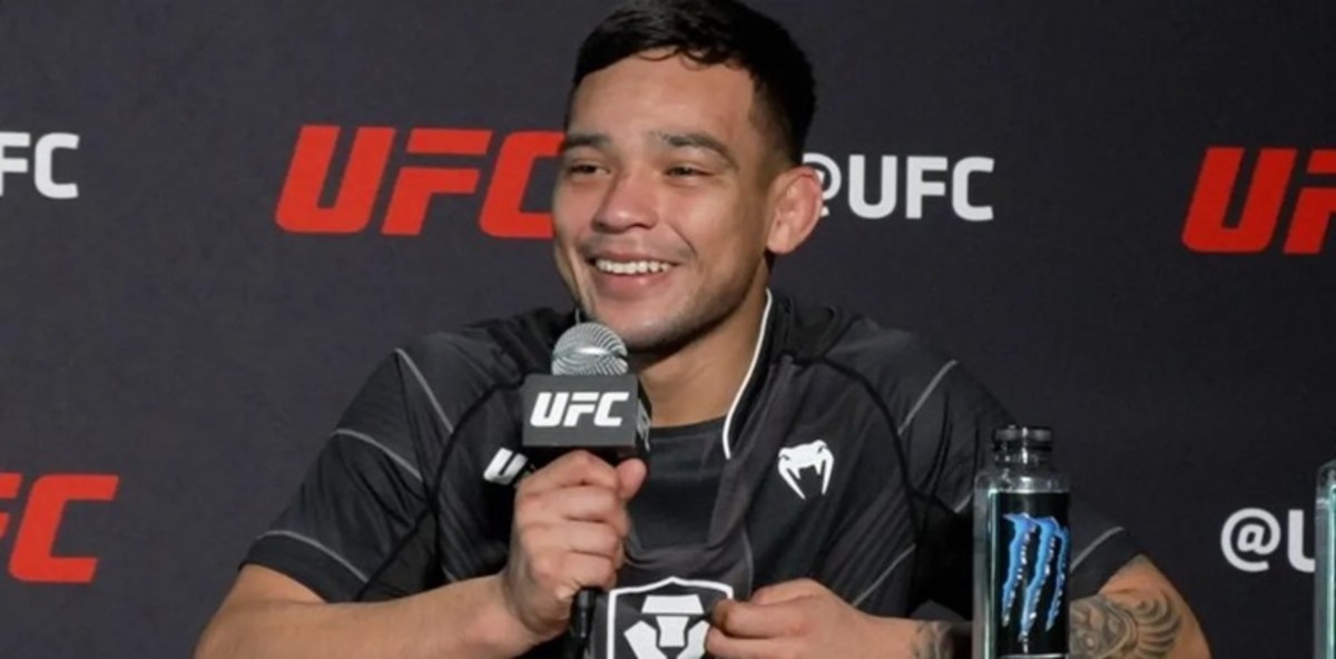 Christian Rodriguez hands 18-Year Old Raul Rosas Jr. a beating at UFC ...