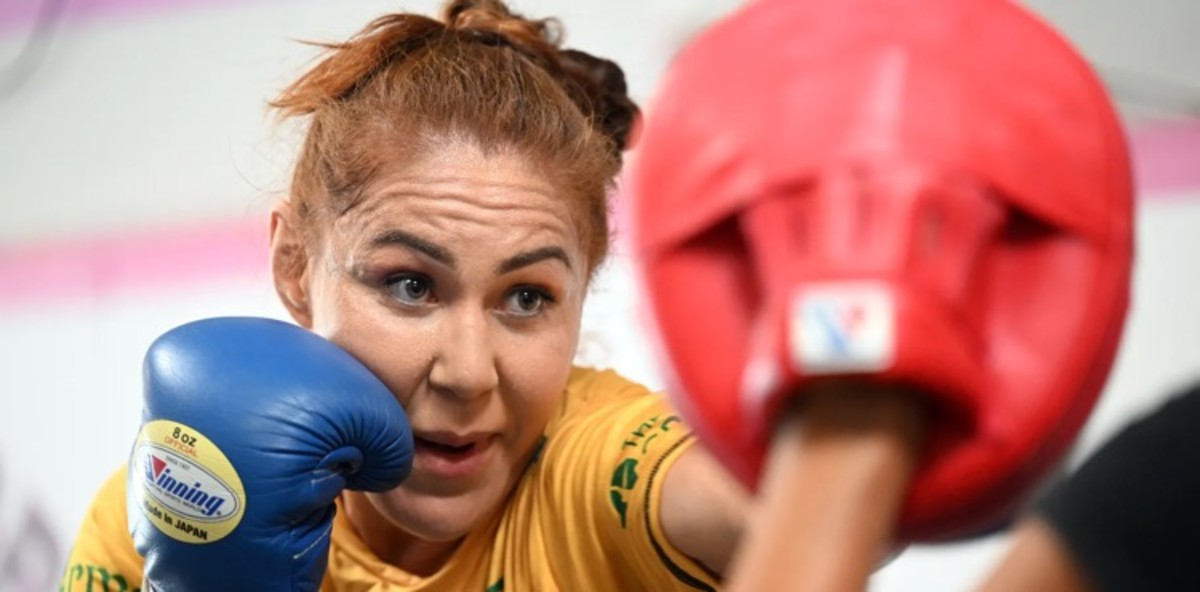 Cris Cyborg wins professional boxing debut in Brazil - MMAWeekly.com ...