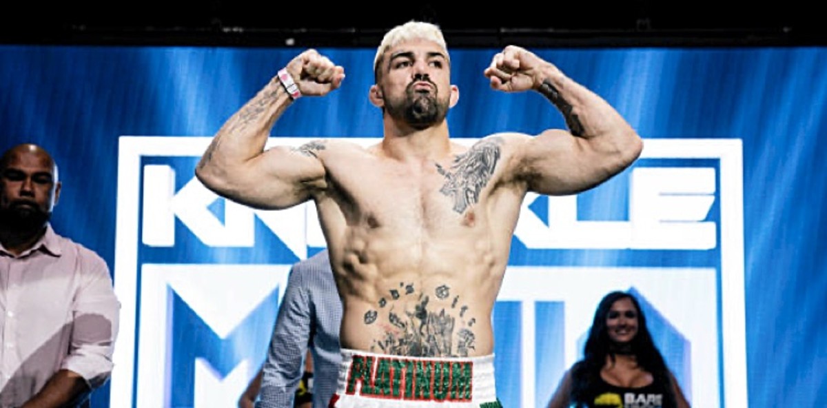 Mike Perry makes Luke Rockhold quit in BKFC 41 main event - MMAWeekly ...