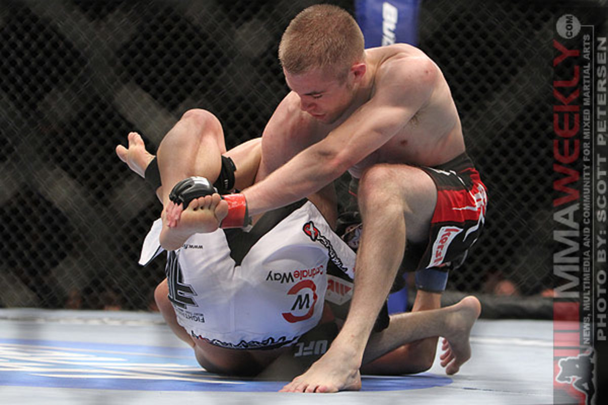 UFC 130 Play-by-Play: Michael McDonald vs. Chris Cariaso - MMAWeekly ...