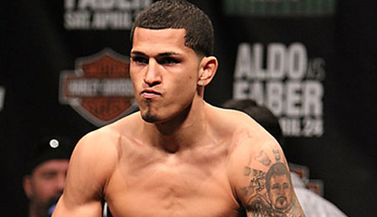 Anthony Pettis Takes on Jeremy Stephens at UFC 136 in Houston ...