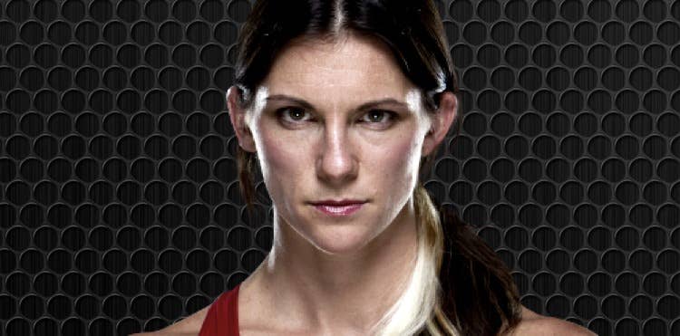 Colleen Schneider Knows She Has to Do Damage to Take the Invicta Title ...