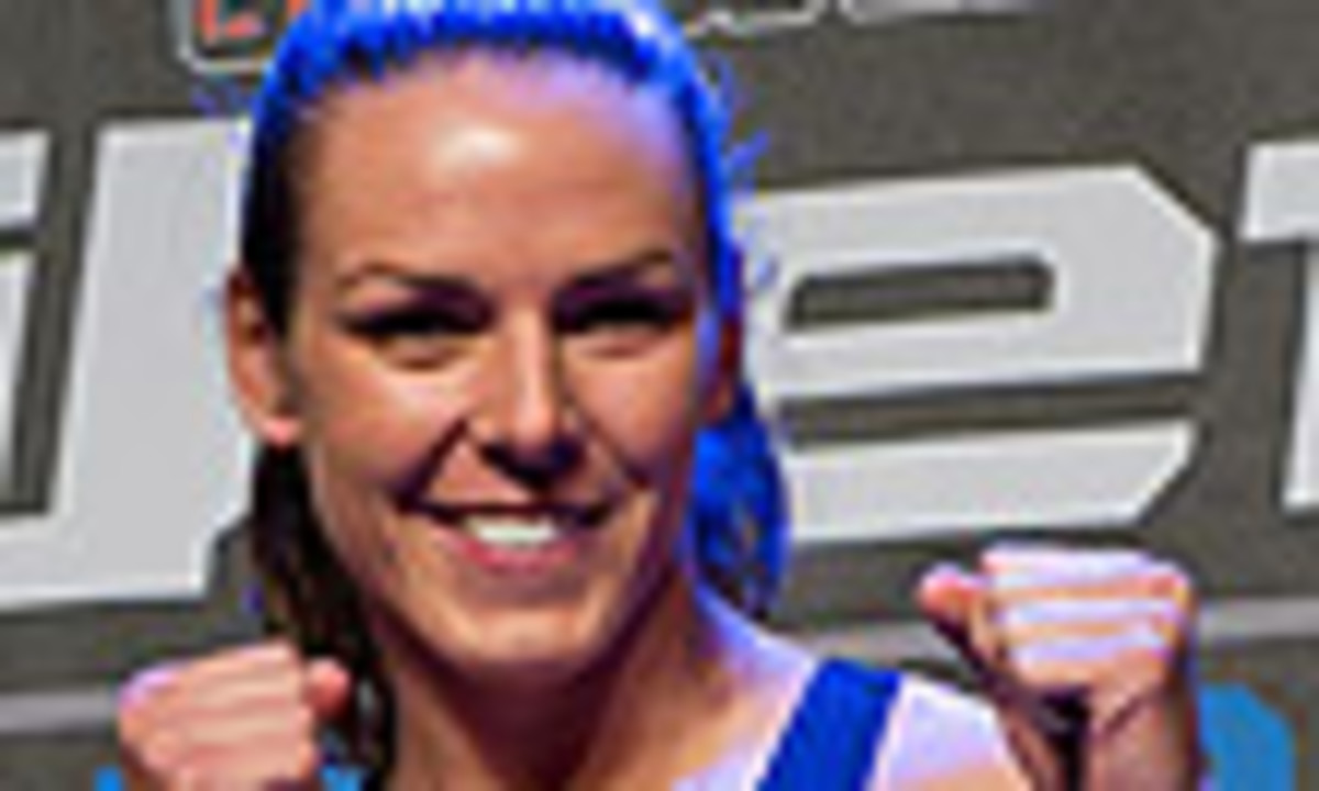 UFC 161 Results: Alexis Davis Earns Decision Over Rosi Sexton in ...