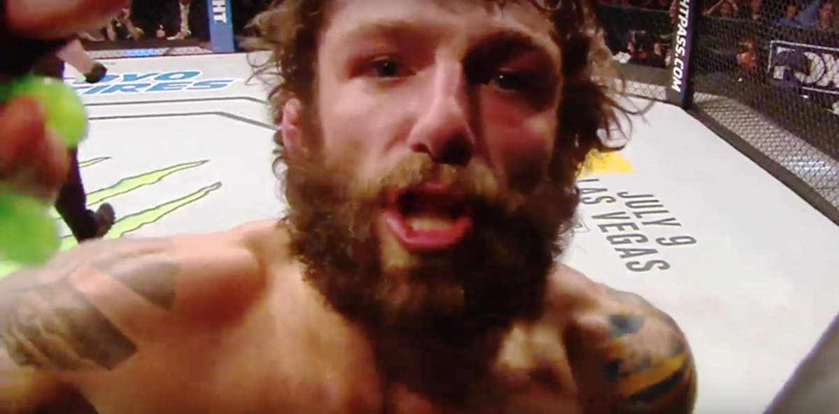 UFC on FOX 19 Fight Highlights: Michael Chiesa's Come-From-Behind Sub ...