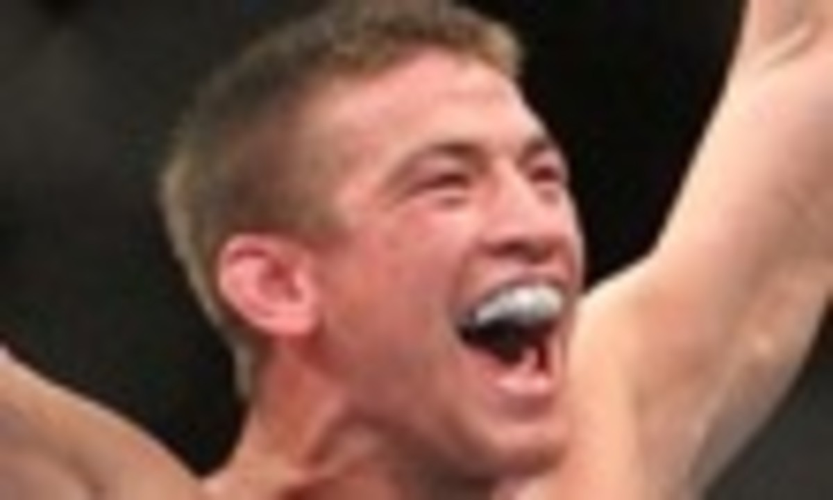 Sam Stout Faces Spencer Fisher in Trilogy Rubber Match at UFC on FX 4 ...