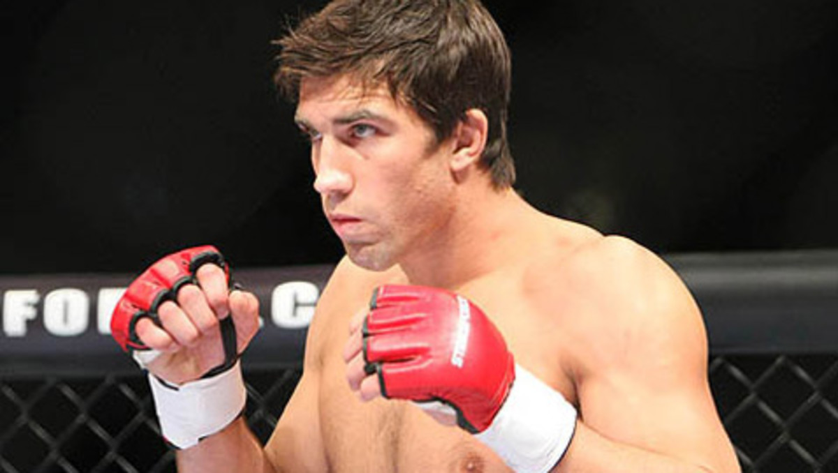 Former Strikeforce Middleweight Champion Luke Rockhold Calls Out ...