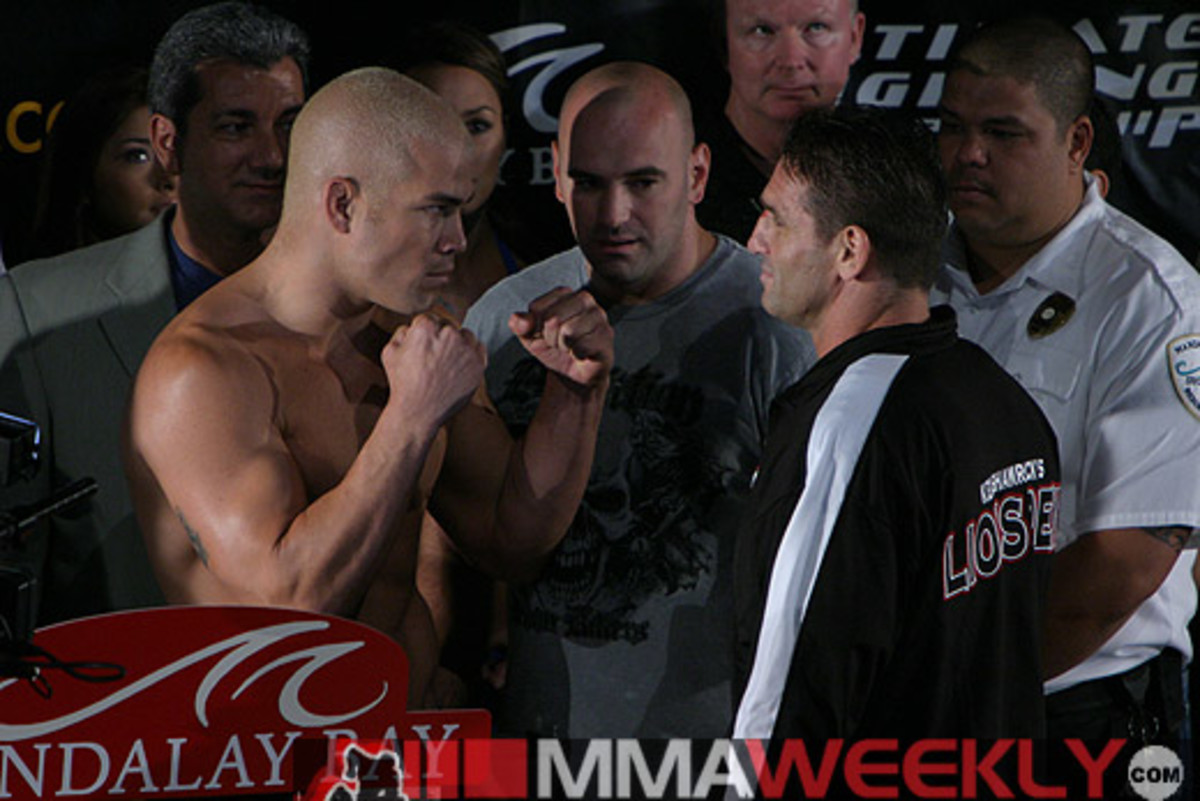 #ThrowbackThursday Video: Ken Shamrock and Tito Ortiz Explode at UFC 48 ...