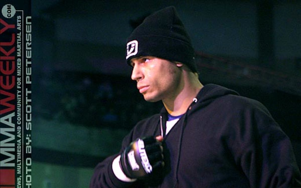 WEC 52: Javier Vazquez Tired Of Being The Dog - MMAWeekly.com | UFC and ...