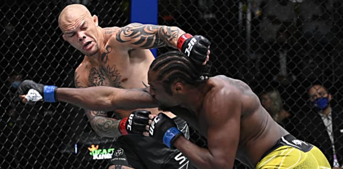 Anthony Smith sits atop UFC Vegas 37 bonuses - MMAWeekly.com | UFC and ...