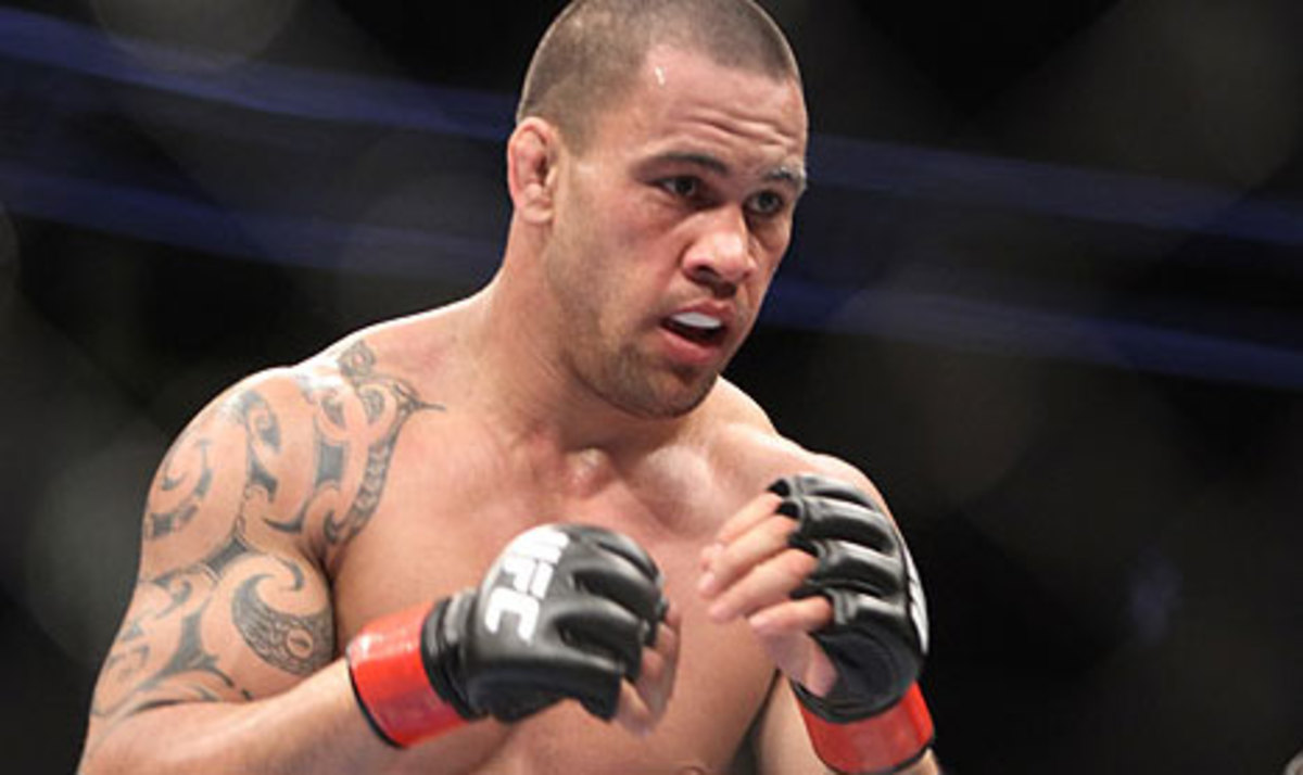 Full Fight Flashback: James Te Huna vs. Aaron Rosa From UFC on FX 2 ...