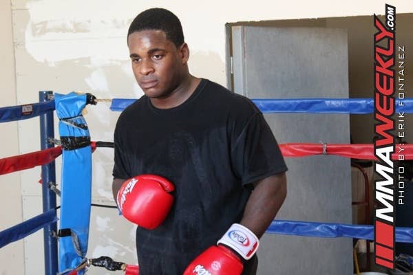Lorenz Larkin vs. Costa Philippou Scheduled for UFC in Cincinnati ...