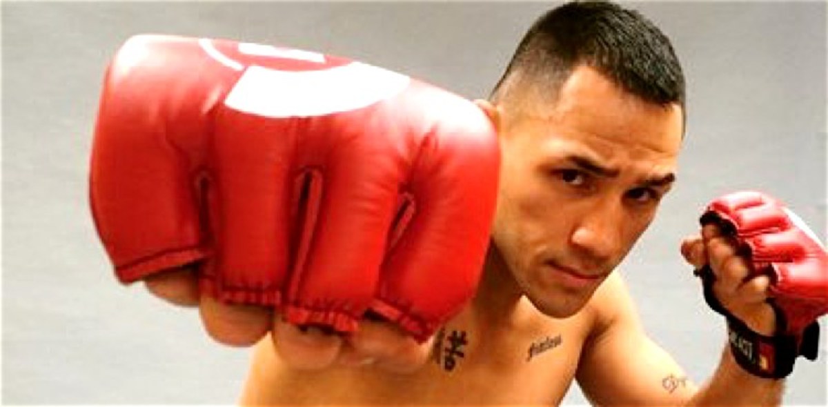 Emmanuel Sanchez Believes His Endurance Will Outlast Sam Sicilia at ...