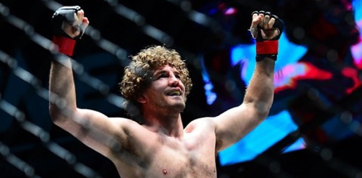 Ben Askren wins UFC debut over Robbie Lawler in controversial fashion ...