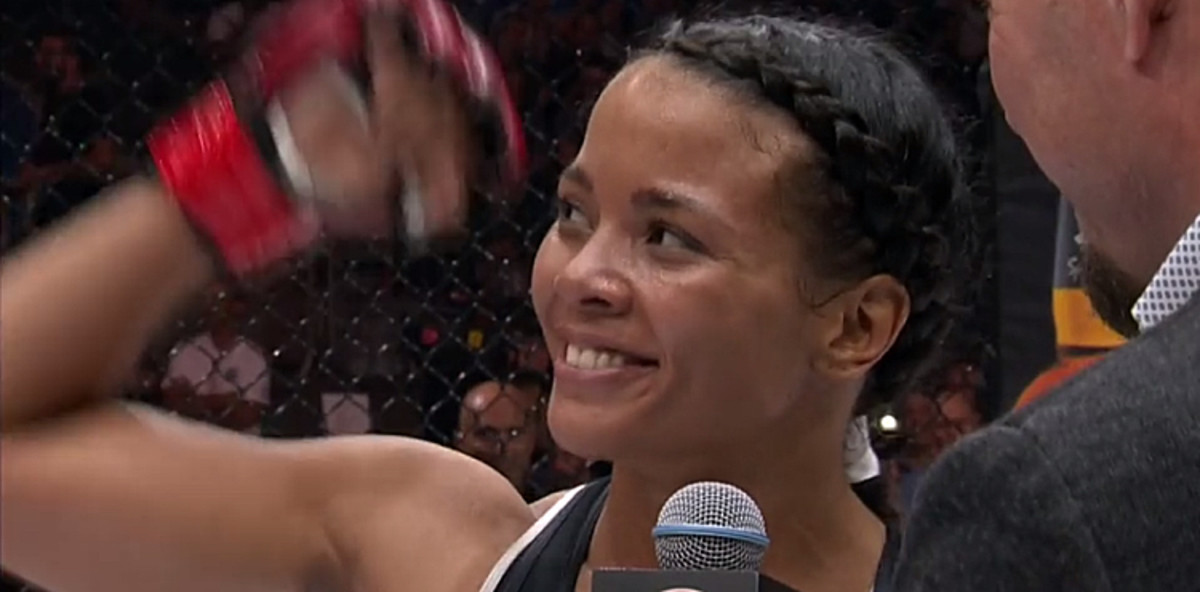 Denise Kielholtz Wins Bellator MMA Debut by Submission (Bellator 188 ...